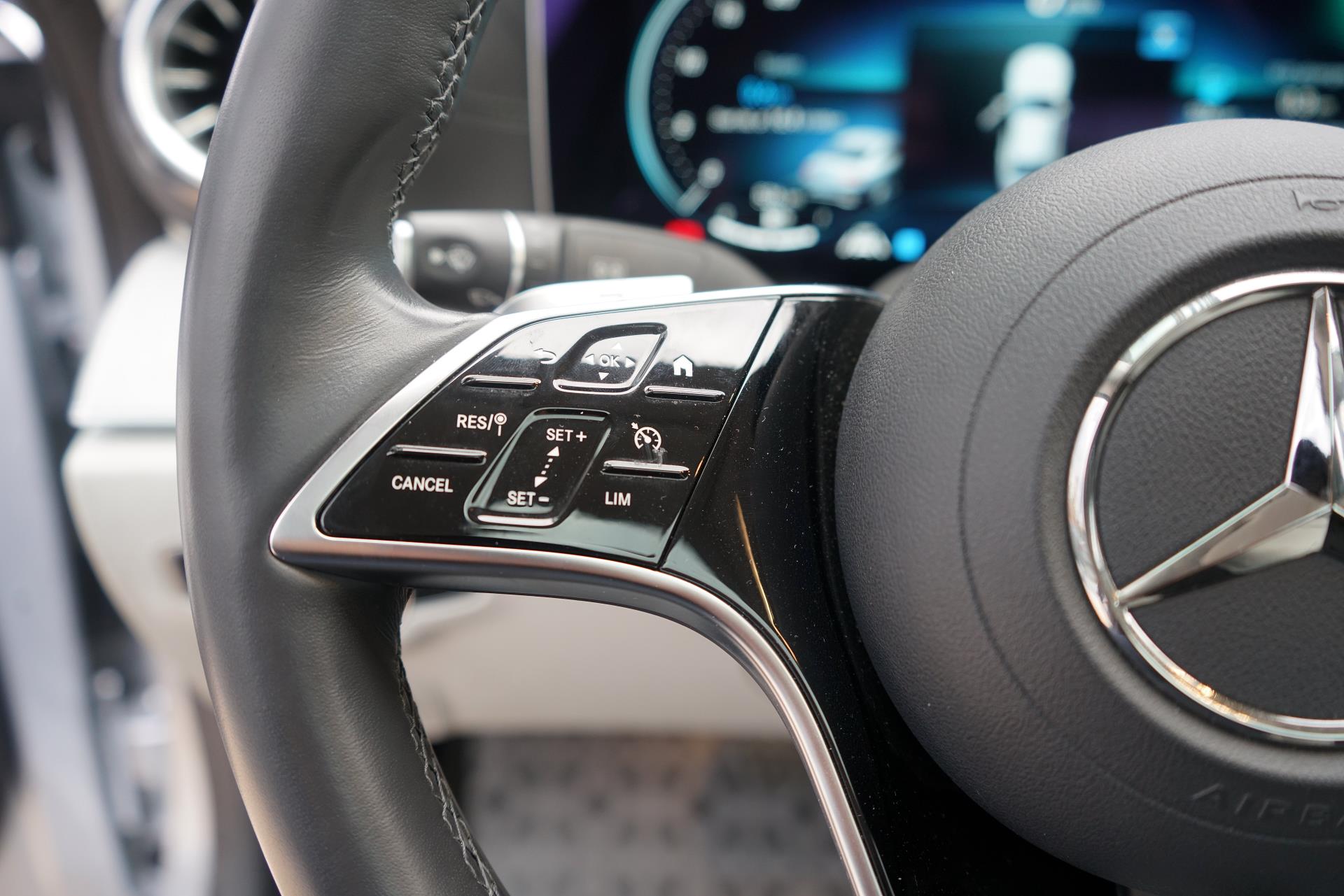 Mercedes - Benz/Cls 300 D Amg