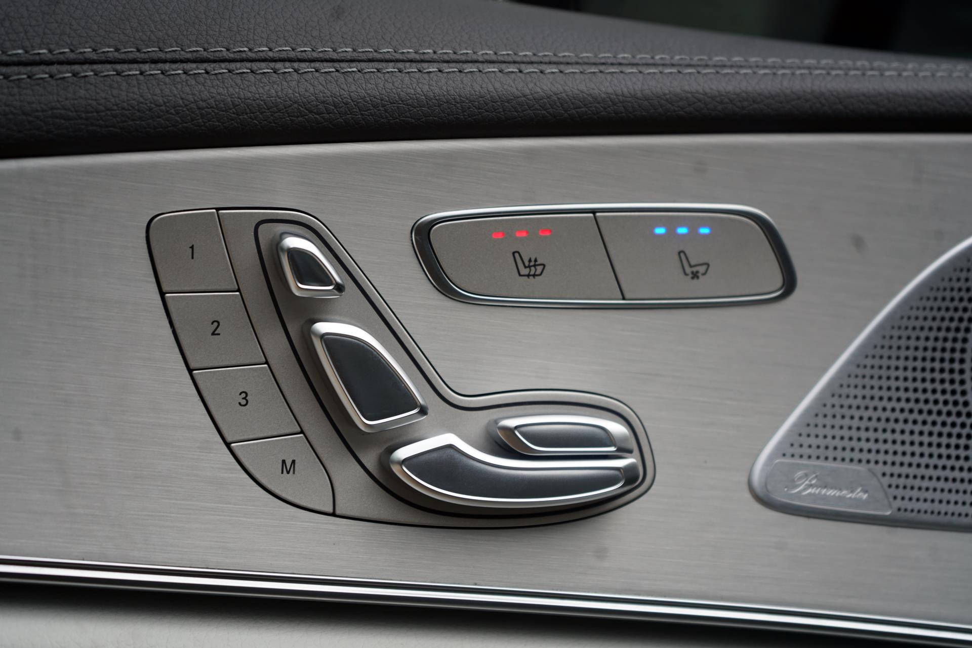 Mercedes - Benz/Cls 300 D Amg