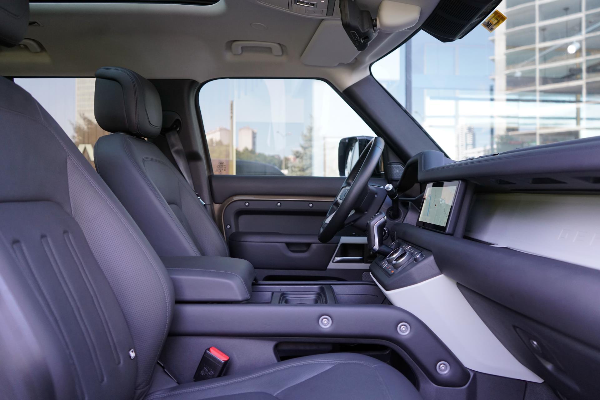 Land Rover/Defender 110 2.0 P300 Hse